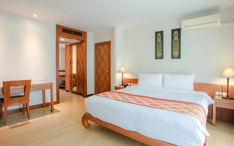 Phuket Accommodation - Royal Paradise Hotel & Spa Hotel Official ...